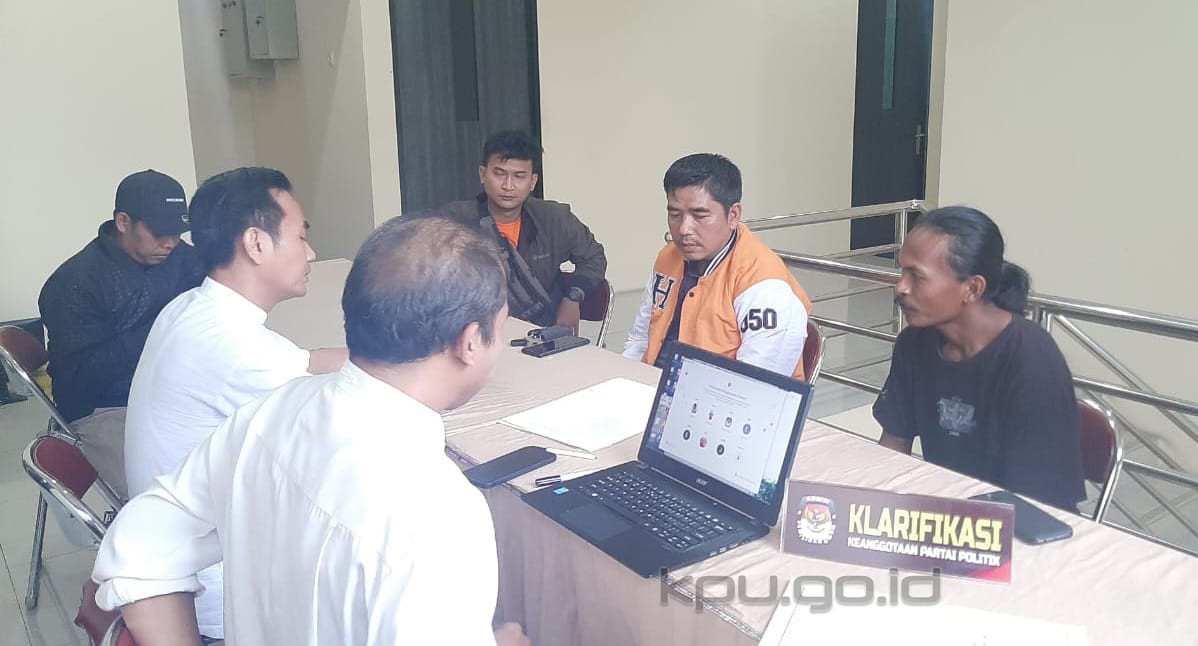 Klarifikasi Keanggotaan BMS Parpol di Kab Bekasi - KPU Klarifikasi Keanggotaan BMS Parpol di Kab Bekasi - KPU