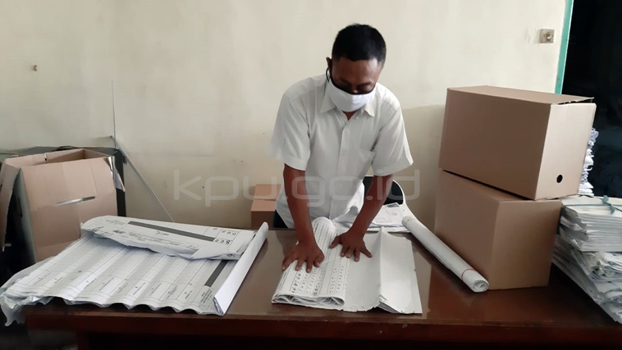 Rapikan Formulir C1 Plano Pemilu 2019 di Kota Malang - KPU