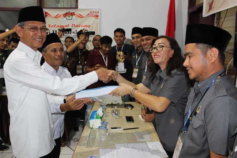 Satu Bakal Paslon Perseorangan Mendaftar - KPU Satu Bakal Paslon Perseorangan Mendaftar - KPU